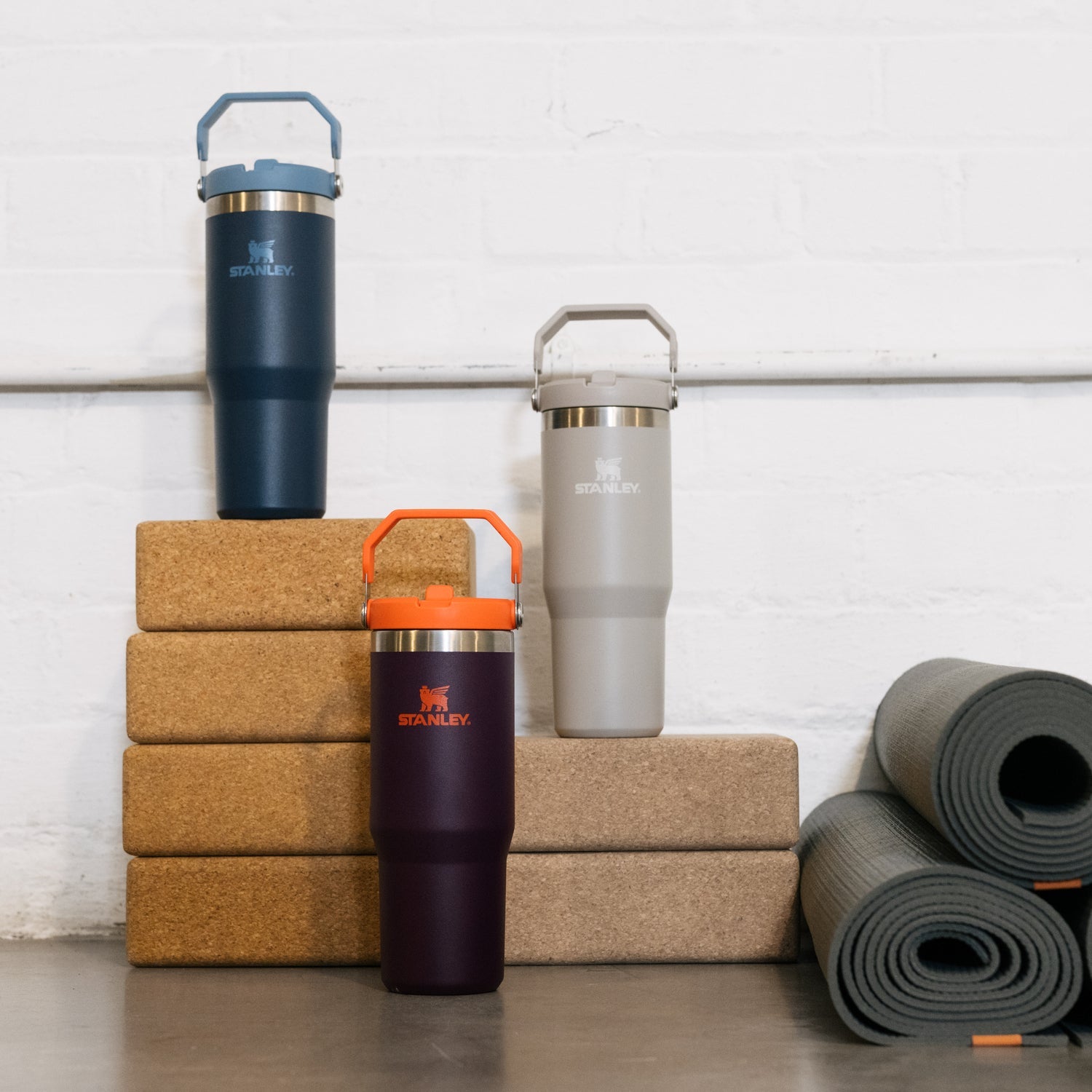 Base Camp Food: lightweight, expedition freeze dried meals and stoves